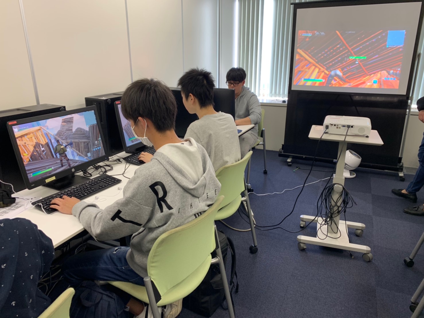 https://www.hchs.ed.jp/campus/nagoya/images/%E3%83%97%E3%83%AC%E3%82%A4.jpg